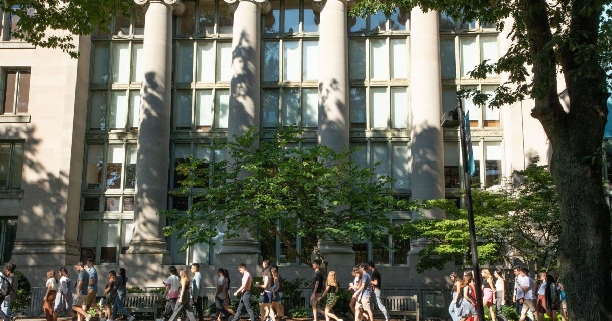 Harvard Law School welcomes ‘accomplished and talented’ Class of 2025 ...