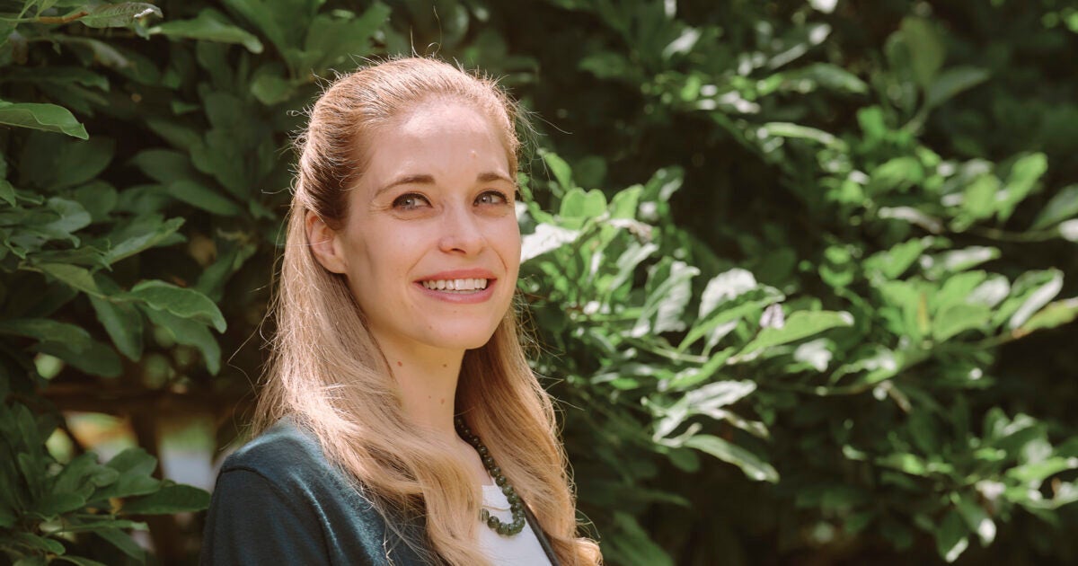 Working for the People: Elizabeth Arkell ’17 - Harvard Law School ...