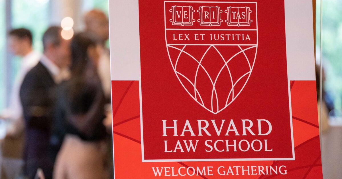 Incoming Harvard Law students gather across the nation to build ...