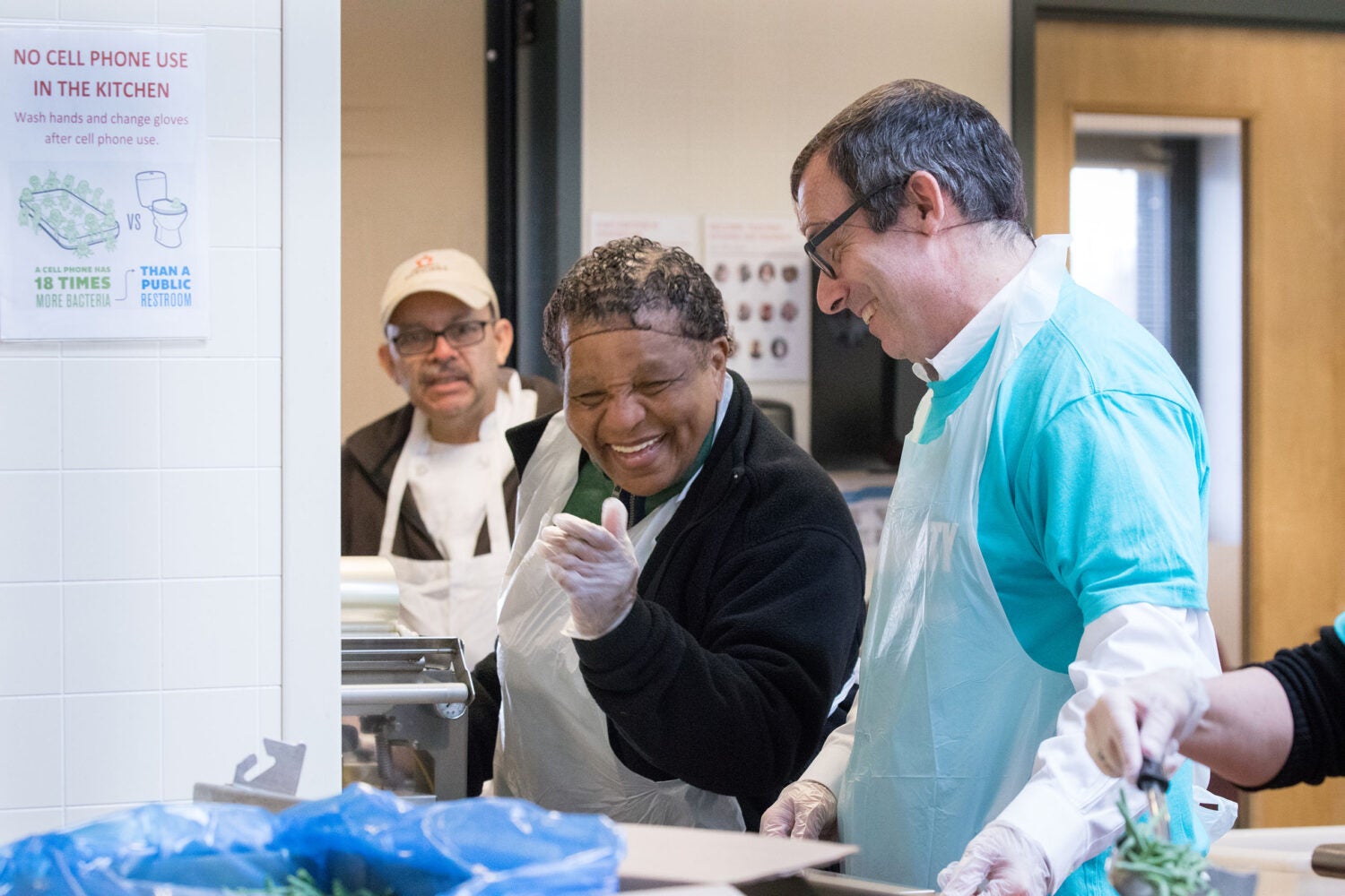 HLS faculty and staff join in 'Week of Service' - Harvard Law School ...