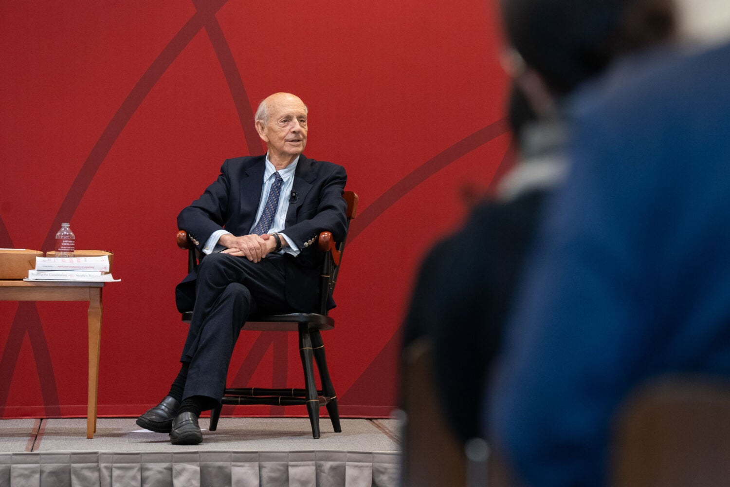 Breyer discusses constitutional interpretation, originalism, textualism ...